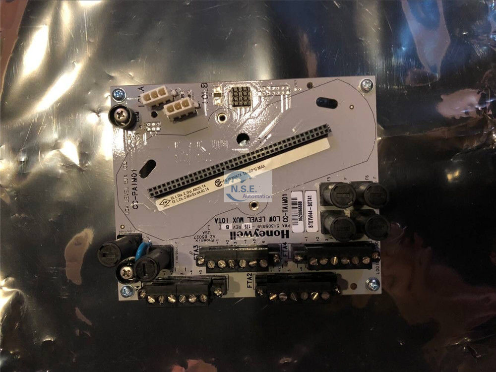 Honeywell XS821-22 Push-in terminal socket for pluggable AI/AO modules