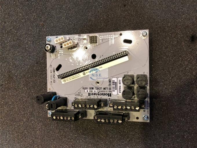 Honeywell XS821-22 Push-in terminal socket for pluggable AI/AO modules