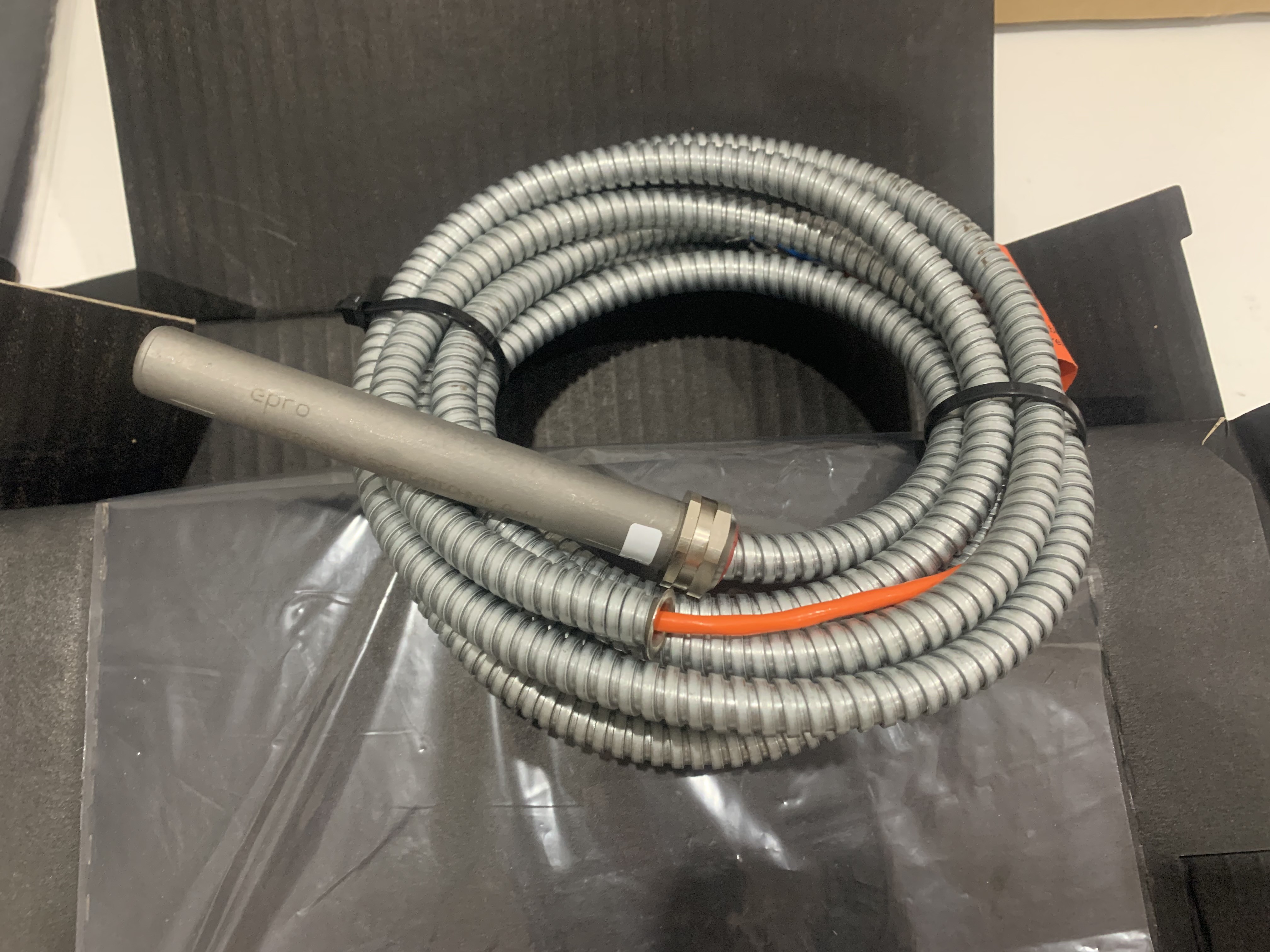 PR9376/010-001 Epro Emerson PR9376 Hall Effect Speed Proximity Sensor ...