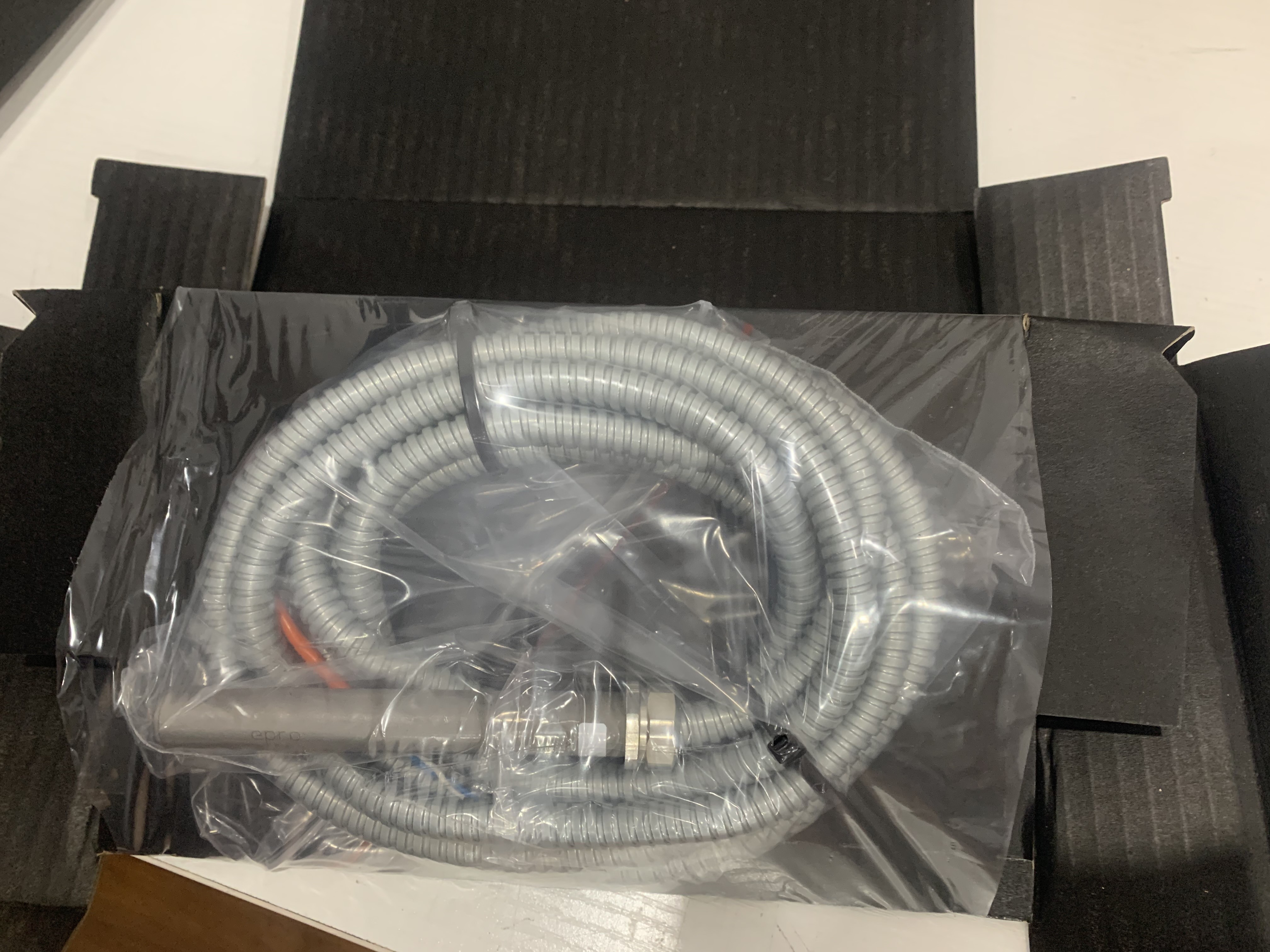 PR9376/010-001 Epro Emerson PR9376 Hall Effect Speed Proximity Sensor ...