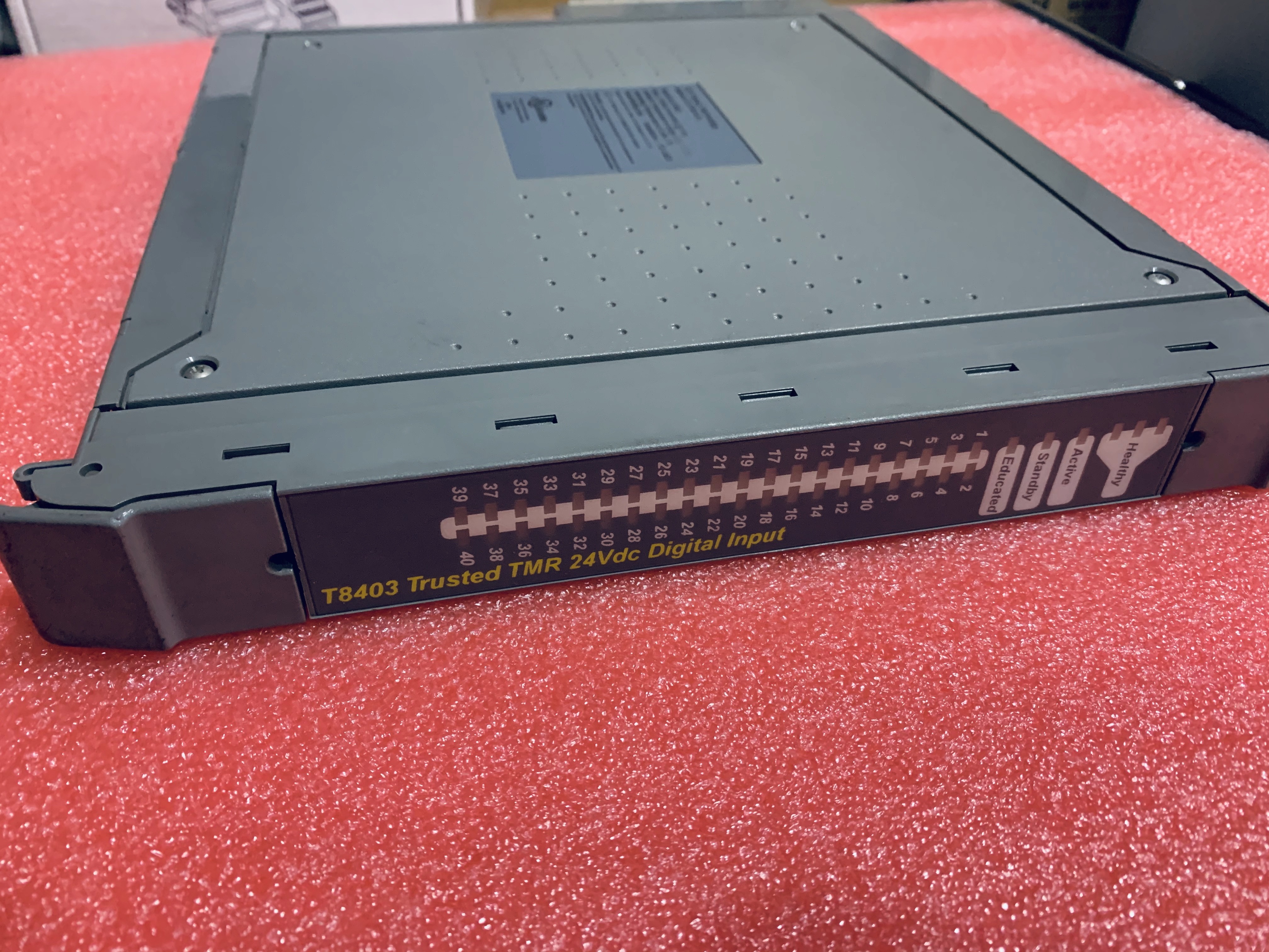 ROCKWELL AUTOMATION ICS Triplex T8403 Trusted TMR 24 Vdc 40 Channel Digital Input Module